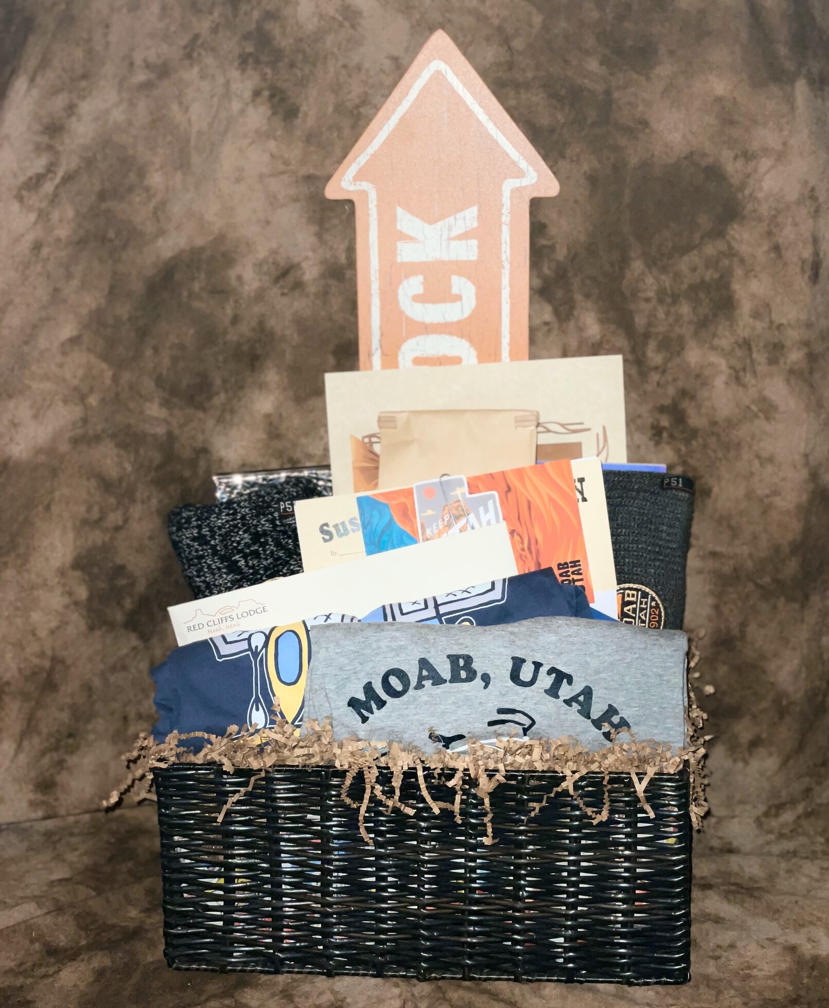 Moab Couple's Package - 2023 Denim and Diamonds Gala